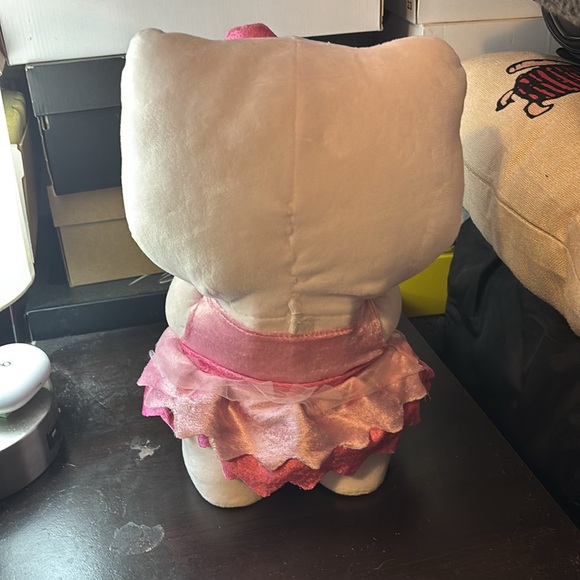 Toys | Hello Kitty Plush Valentines Day Side Stepper | Poshmark
